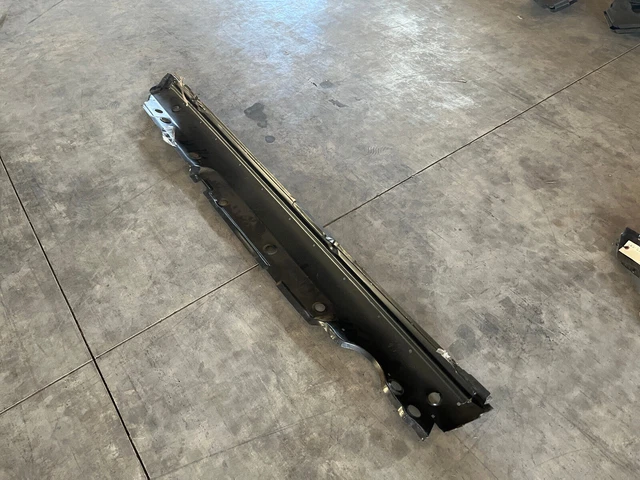 NEW NOS MERCEDES-BENZ W126 Longitudinal Beam Sills RIGHT Rocker Side ...