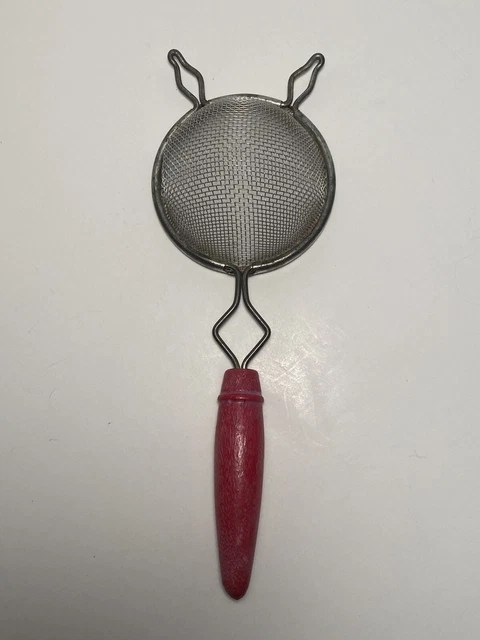 VINTAGE WIRE MESH Tea Strainer Red Wood Handle Kitchen Decor Tool ...