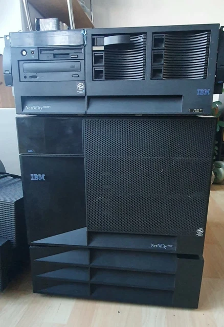 IBM NETFINITY 5500 M20 8662-4RY & 6000R 8682 - VENDITA PACCHETTO SERVER PIII XEON EUR 585,02 ...