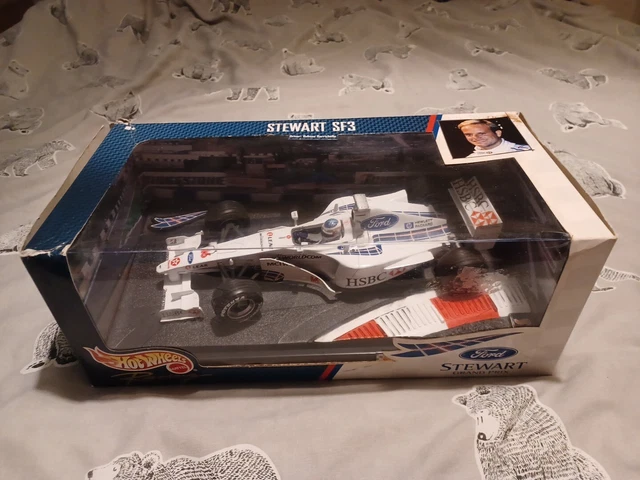 HOTWHEELS/ F1 STEWART Sf3 - Rubens Barrichello - 1:18 Scale Model Car £ ...