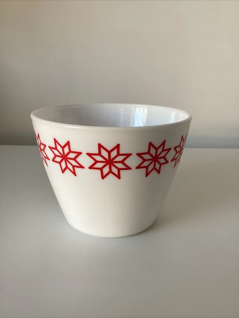 MILK GLASS RETRO Bowl White With Red Flowers Arcoroc France Snack Bowl ...