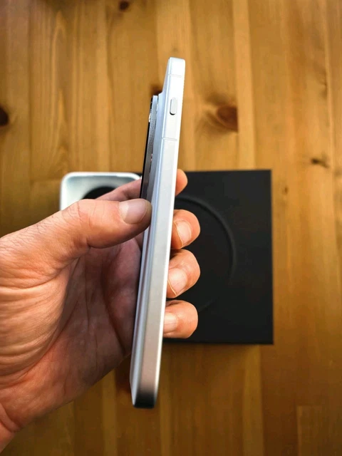 VIVO X300 PRO 12gb/256gb (CH Rom) - Blue, Mint Condition £720.70 ...