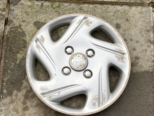 NISSAN MICRA 14& Wheel Trim X 1 Hub Cap Genuine Micra K11 403151F516 £ ...