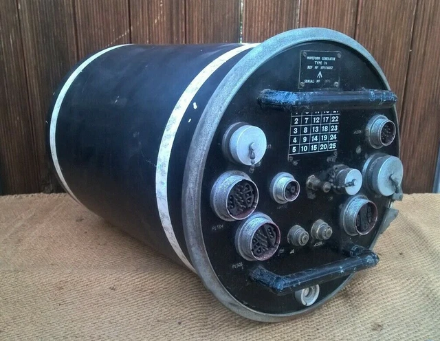 VINTAGE WW2 AIRCRAFT Waveform Signal Generator Type 76 Ref No 10V/16057 ...