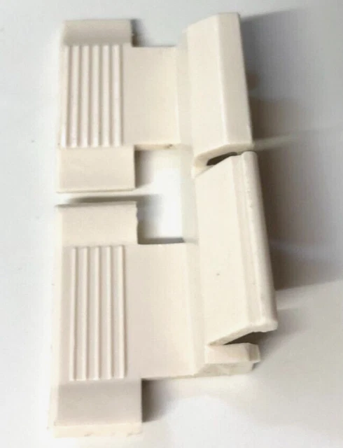 HARTAL DOOR FLYSCREEN Cream Plastic Retaining Clip - Caravan or ...