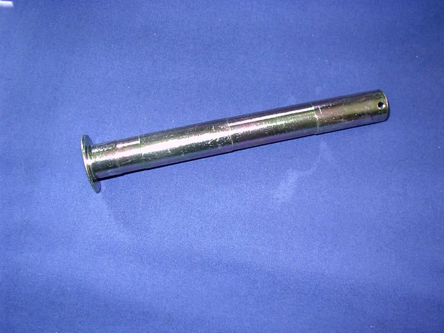 YAMAHA RD400 RD250 Aircooled New Pattern Main Centre Stand Pivot Pin ...