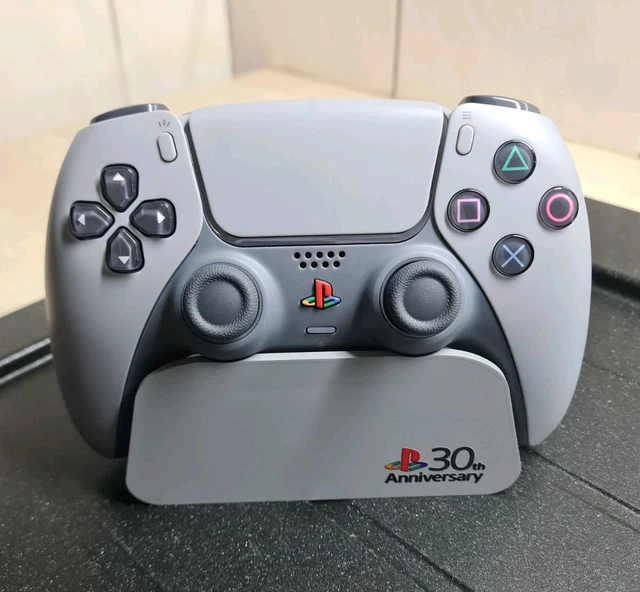 ORIGINAL PS5 WIRELESS Controller 30th Anniversary mit Halterung, TMR ...