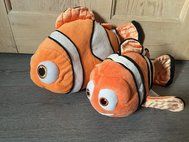 MARLIN DISNEY STORE Nemo's Dad (Finding Nemo) Stamped And Nemo Plush ...