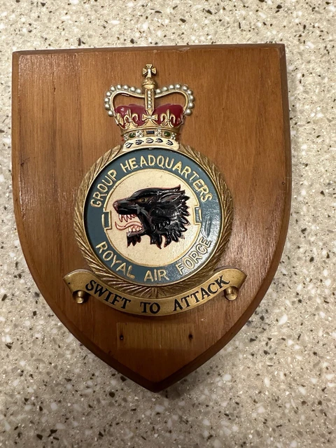 VINTAGE ROYAL AIR Force Wall Plaque Crest Shield RAF £10.00 - PicClick UK