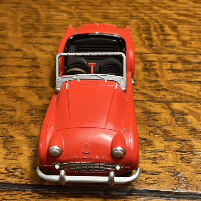 VINTAGE 1:32 PLASTIC Model Kit Triumph TR3 Aurora? Old Built £15.00 ...