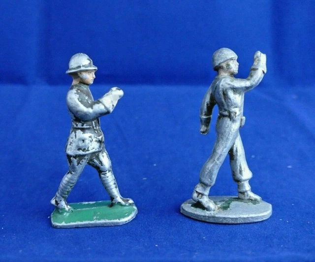 SOLDATS ALUMINIUM 2 porte-drapeaux - Aluminum soldiers 2 flag bearers ...