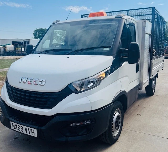IVECO DAILY TIPPER 35S12 Caged Tipper With Locker Only 70,000 Miles ...