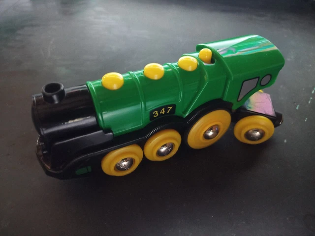 BRIO 33239 MIGHTY action powerful battery-powered locomotive first ...