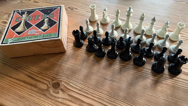 VINTAGE CHAD VALLEY Co Ltd plastic Chess set in box £10.79 - PicClick UK