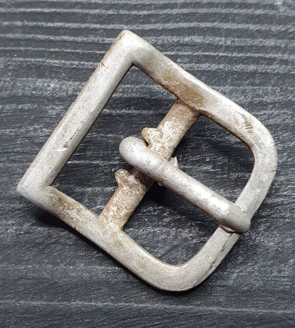 WW2 ORIGINAL GERMAN German M35 Helmet Chinstrap Buckle Relic £21.70 ...