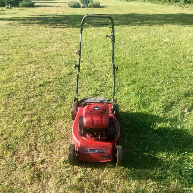 MOUNTFIELD RV40 150CC Petrol-Powered Self-Propelled Lawn Mower £99.48 ...