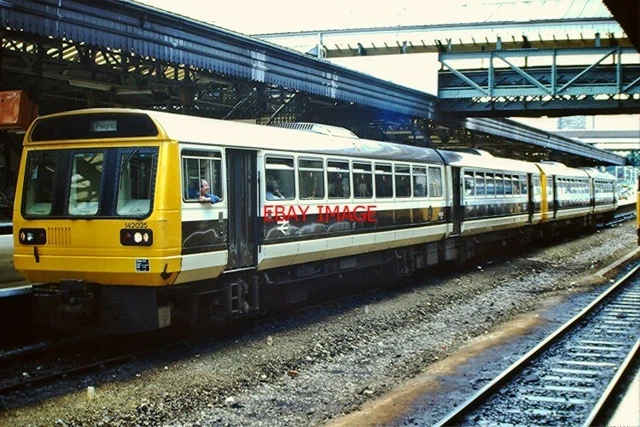 PHOTO CLASS 142 Pacer 2-Car Dmu No 142 025 At Exeter (St David's) In A ...