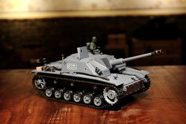 RC PANZER &STURMGESCHÜTZ III" Panzer mit Rauch und Sound EUR 167,99 ...