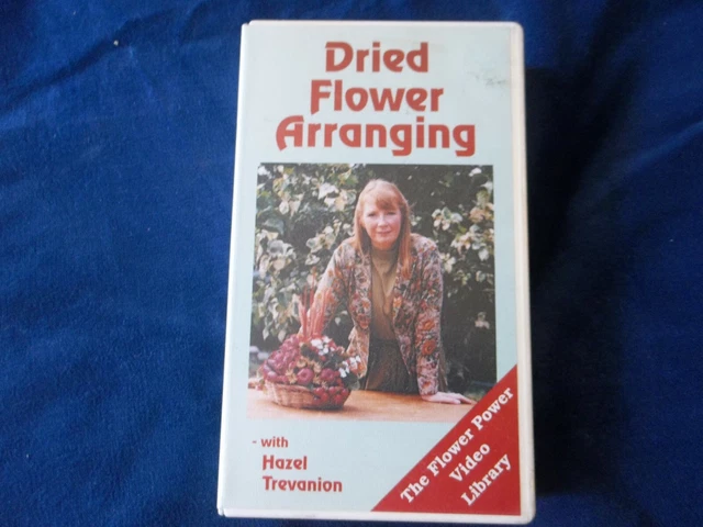 VHS VIDEO- DRIED Flower Arranging With Hazel Trevanion EUR 14,81 ...