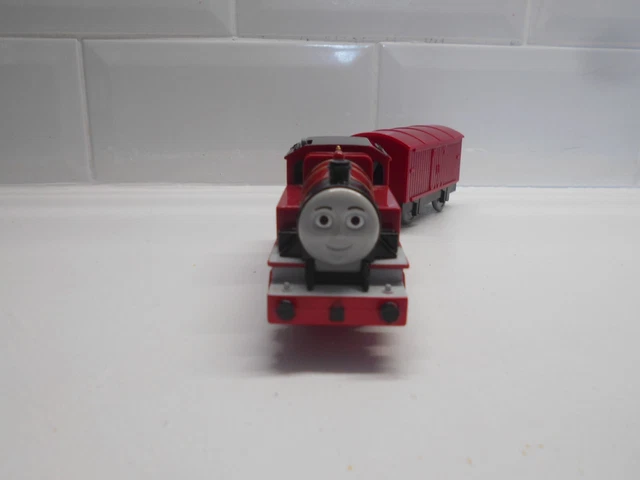 TOMY TRACKMASTER THOMAS the tank engine battery train arthur and coach ...
