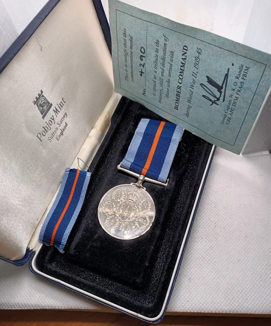 #88 MEDALLA DEL Comando de Bombarderos Británicos en caja 1985 numerada RAF 1939 1945 SEGUNDA ...