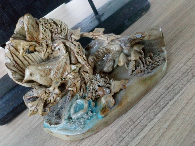 RARE PATRICIA FORD Handmade Pottery Bird scene Ornament signed £6.99 ...