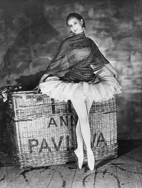 OLD LARGE PHOTO Famous Russian Ballet Dancer Ballerina Anna Pavlova ...