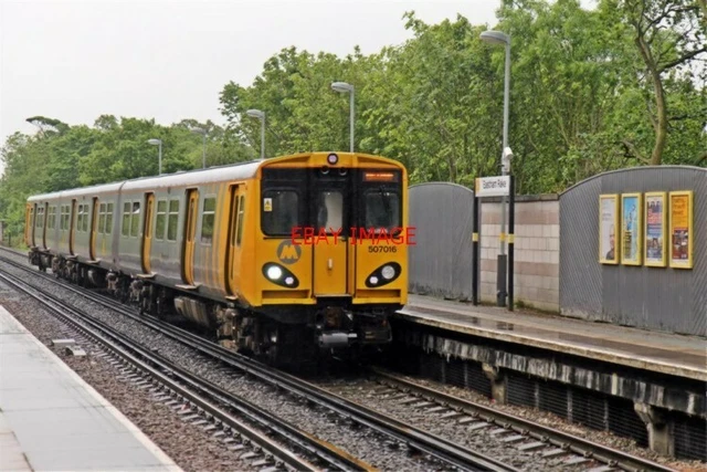 PHOTO CLASS 507 Unit Multiple Unit 507016 At Eastham Rake Railway ...