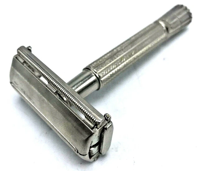 VINTAGE 1958 GILLETTE D1 D-1 Super Speed Safety Razor Flare Tip Double ...