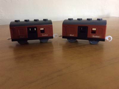 THOMAS THE TANK Engine Trackmaster Sodor Mail Van/Truck. Tomy. 2 ...