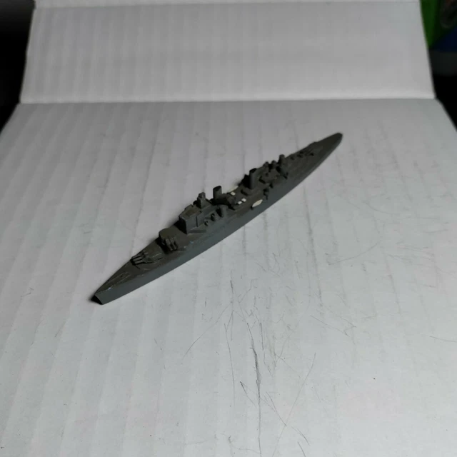 VINTAGE 1/1200 SCALE Ww2 Cruiser Battleship Boat Ship Model Hms Superb ...