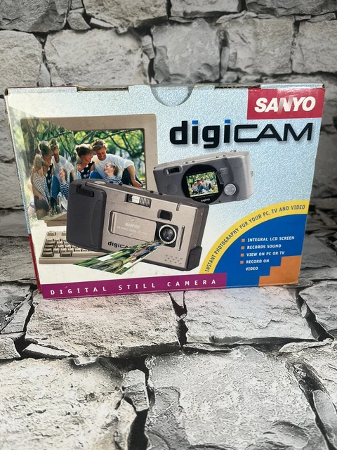 SANYO DIGICAM DIGITAL Still Camera Boxed Vintage- Spares Or Repairs £6. ...