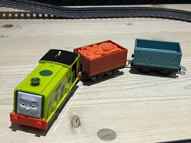 THOMAS TRACKMASTER REVOLUTION SCRUFF battery train £8.00 - PicClick UK