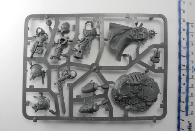 SPACE MARINE CAPTAIN in TERMINATOR ARMOUR Plastic Leviathan Army Sprue ...