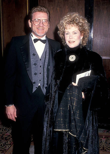 ROBERT FOXWORTH AND actress Elizabeth Montgomery attends the - 1989 Old ...