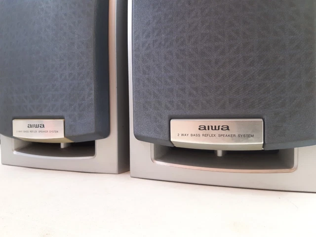 AIWA 2 WAY Bass Reflex Speaker System Pair Hi-Fi SX-NDV122 Silver Effect Vintage £21.99 ...