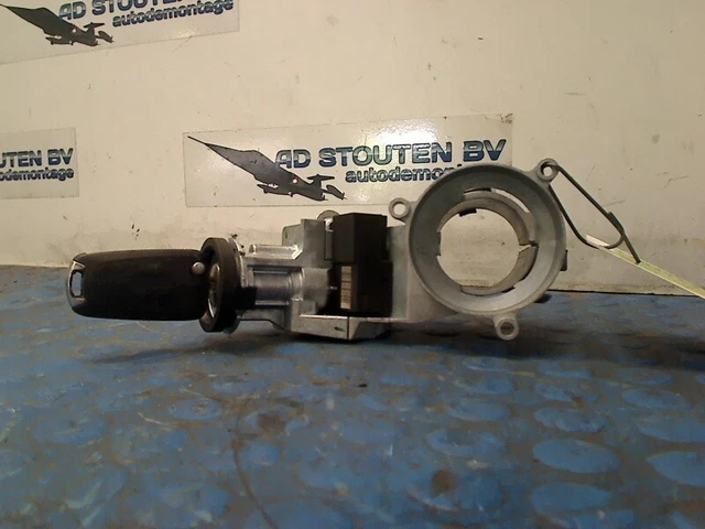 NEIMAN / COMMUTATEUR D ALLUMAGE + CLEF Opel Corsa D 2012 56155 EUR 34 ... NEIMAN / COMMUTATEUR D ALLUMAGE + CLEF Opel Corsa D 2012 56155 EUR 34 ...
