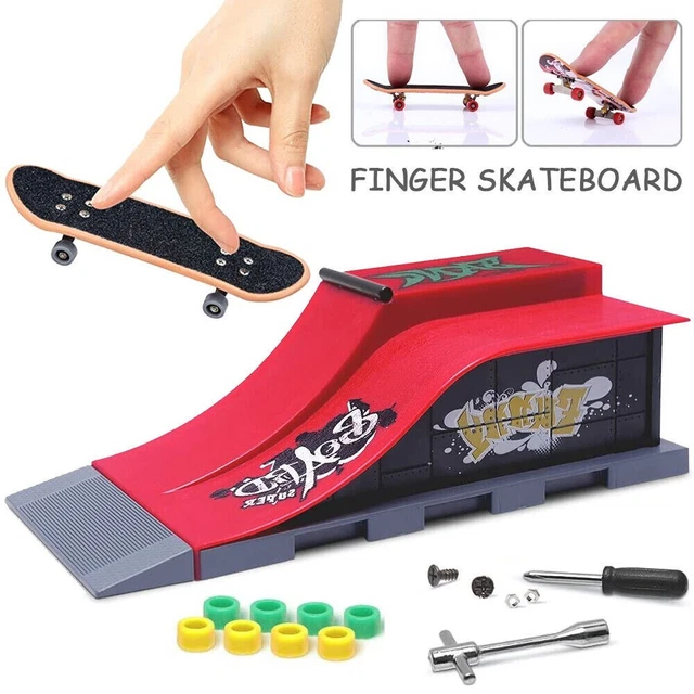 KIT RAMPA SKATE Park Tech Deck Mini Fingerboard Finger Board Ultimate Park Regali EUR 12,61 ...