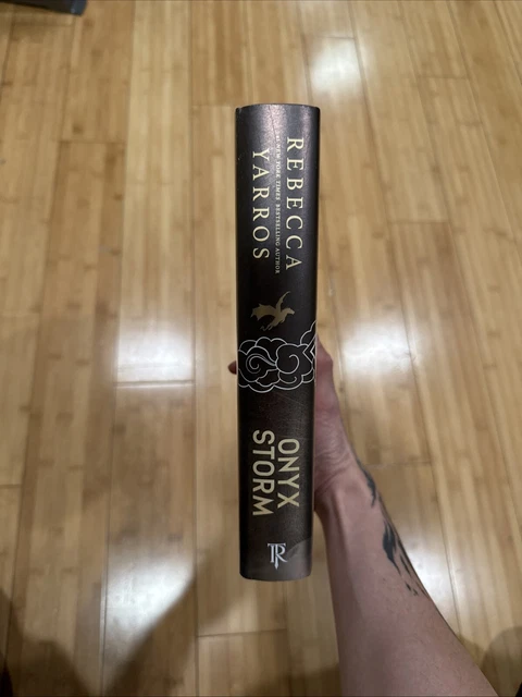 ONYX STORM TARGET Exclusive Edition by Rebecca Yarros Hardcover NEW IN ...