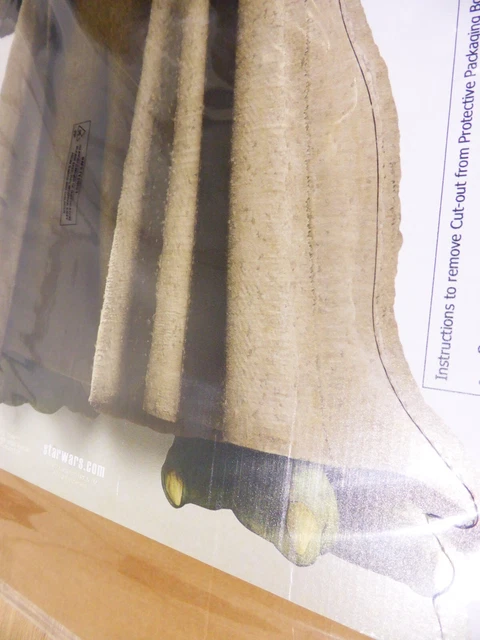 YODA STAR WARS Lifesize Cardboard Cutout / Standee *Damaged* EUR 17,37 ...