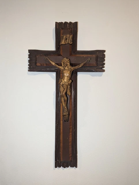 ANCIEN GRAND CRUCIFIX en Bois Et Bronze Hauteur 40 cm / 22 cm largeur ... ANCIEN GRAND CRUCIFIX en Bois Et Bronze Hauteur 40 cm / 22 cm largeur ...