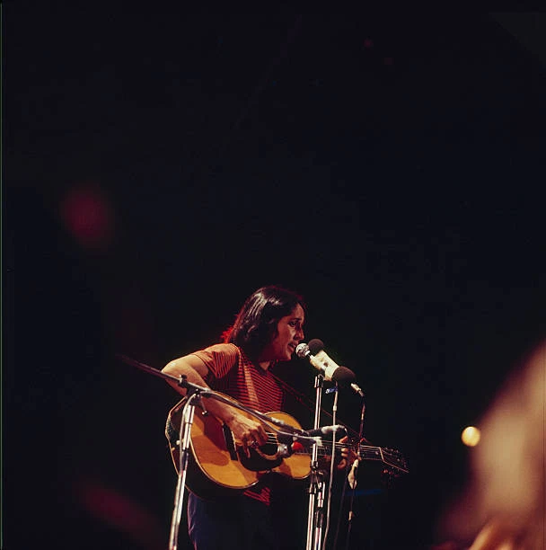 AMERICAN FOLK SINGER Joan Baez Performs On Stage 1975 Old Photo $9.00 ...
