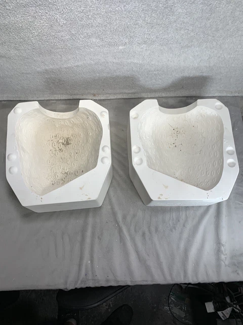 VINTAGE CERAMIC SLIP Casting Mold of Strawberry Cookie Jar Bottom Only ...