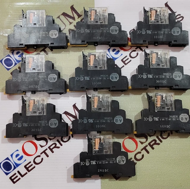 ALLEN BRADLEY 700-HK32224 Relè Con Base 700-Hn122 Lotto Di 10 Pezzi ...
