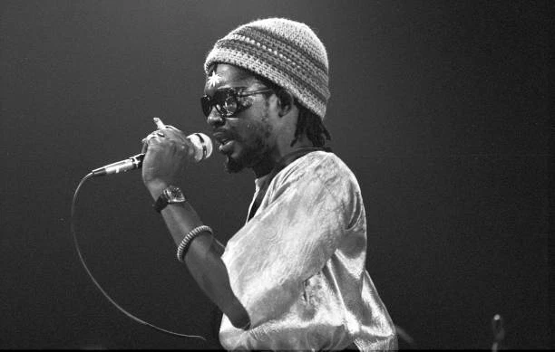 PETER TOSH PHOTO SINGER BAND etc OLD MUSIC PHOTO 9 EUR 6,06 - PicClick FR