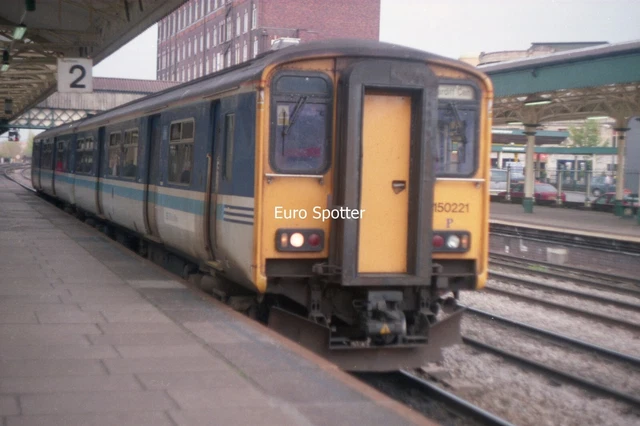 B261 35MM NEGATIVE Class 150 150221 Newport c.2001 £2.54 - PicClick UK