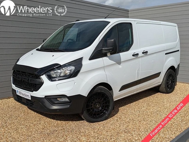 FORD TRANSIT CUSTOM 340 EcoBoost Leader Panel Van HYBRID Automatic £ ...