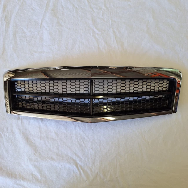 WL HOLDEN CAPRICE NOS Front Grille Chrome Genuine Radiator Grill ...
