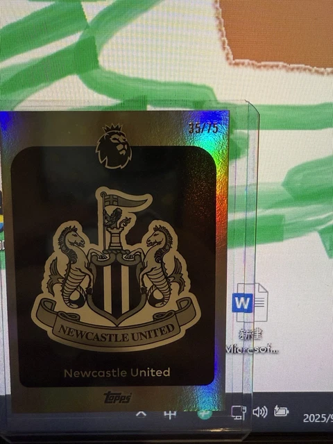 TOPPS PREMIER LEAGUE 2026 Newcastle united Club Crest Badge /75 Hobby ...