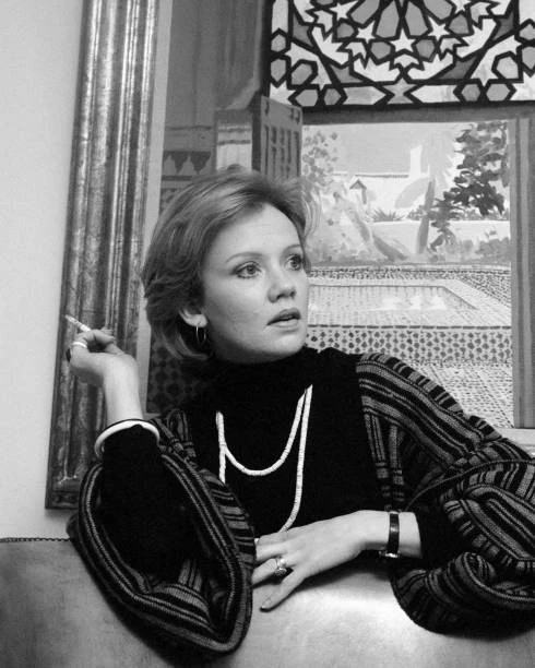 ENGLISH ACTRESS HAYLEY Mills at home in London 1975 OLD PHOTO 3 EUR 6 ...